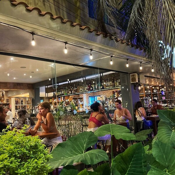 Restaurante Off The Vine Playa del Carmen | Reserva | Reservándonos