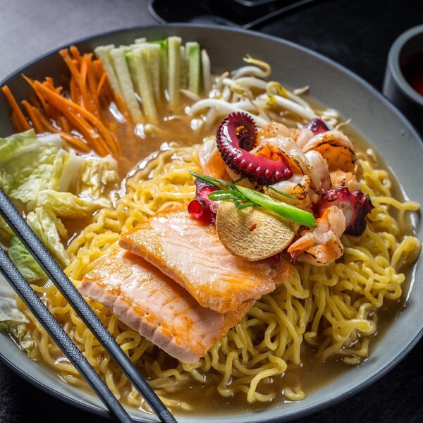 Restaurante Urban Sushi Wok Ramen WTC | Reserva | Reservandonos